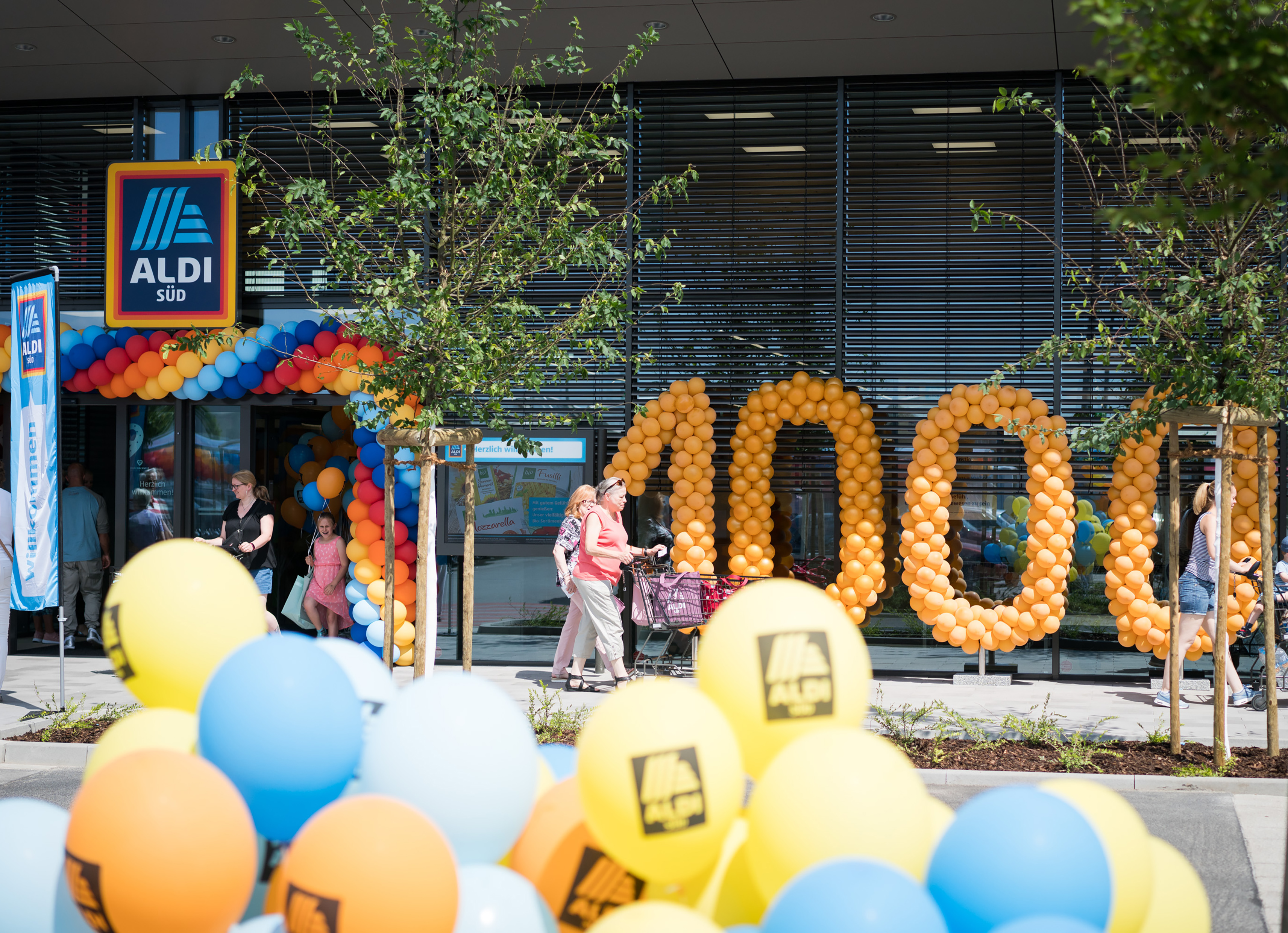 ALDI SÜD macht neu: 1000 Filialen im modernen Design | Presseportal