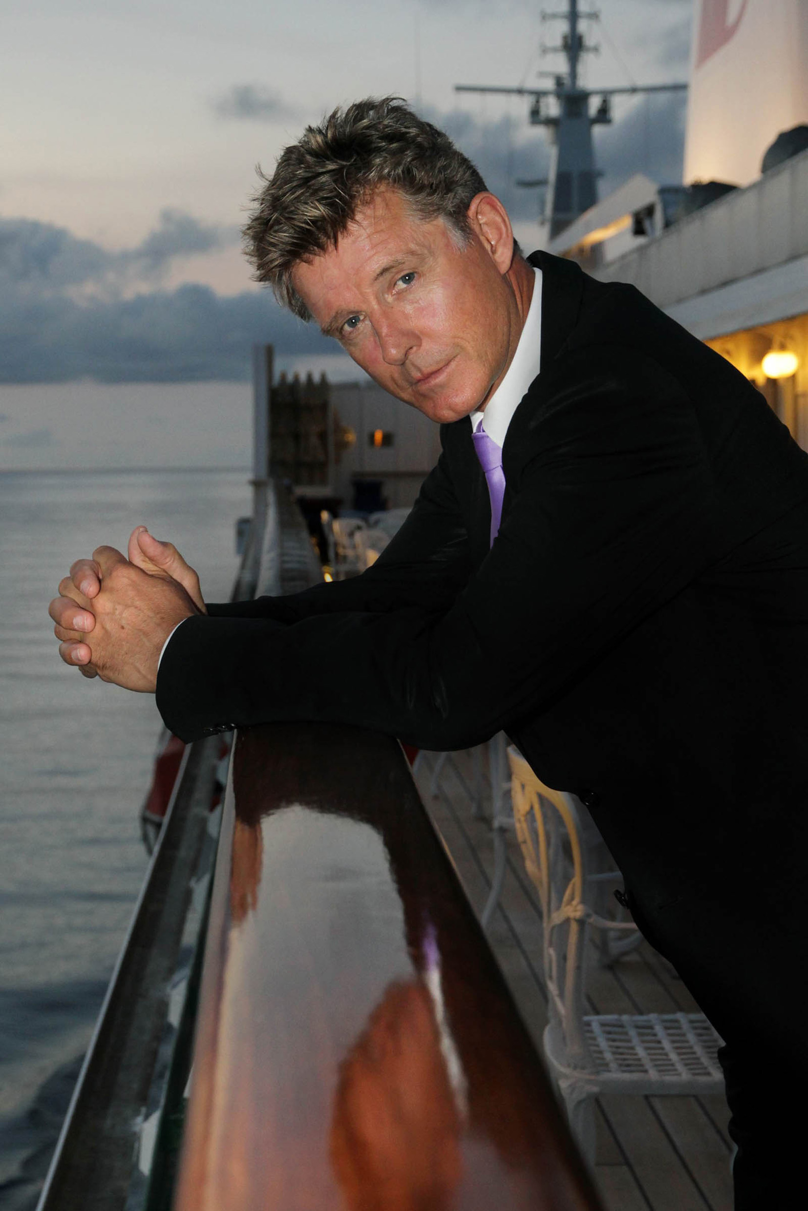 Das Erste / "Rote Rosen": Ein reicher Reeder prüft Sandras Gefühle ...