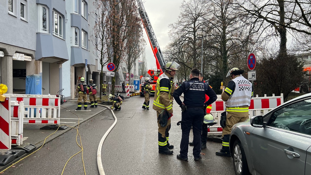 FW Stuttgart: Brand im Keller eines Mehrfamilienhauses in Stuttgart ...