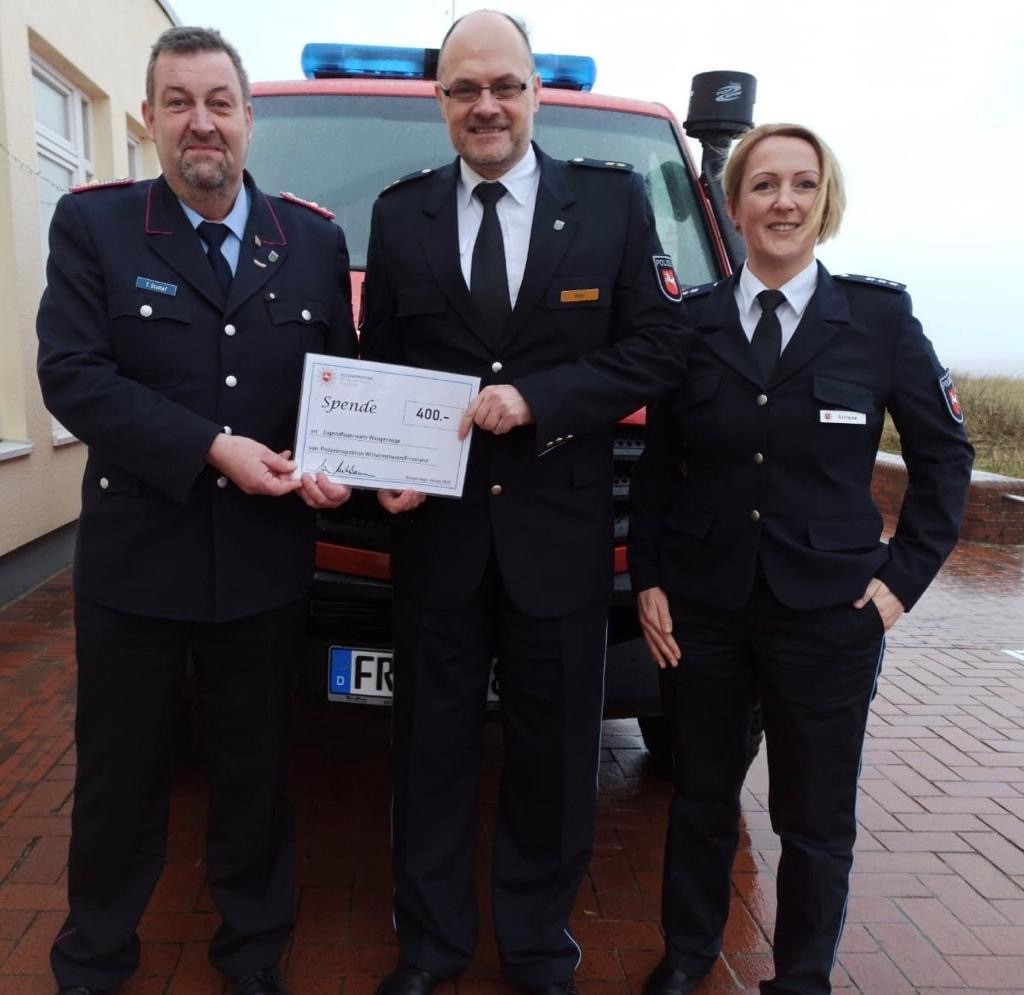 POL-WHV: Die Polizeiinspektion Wilhelmshaven/Friesland spendet 400 EURO an die ... | Presseportal