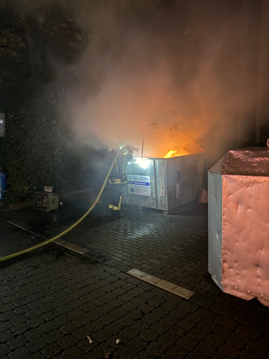 FW-MH: Ruhige Silvesternacht für Feuerwehr und Rettungsdienst in ...