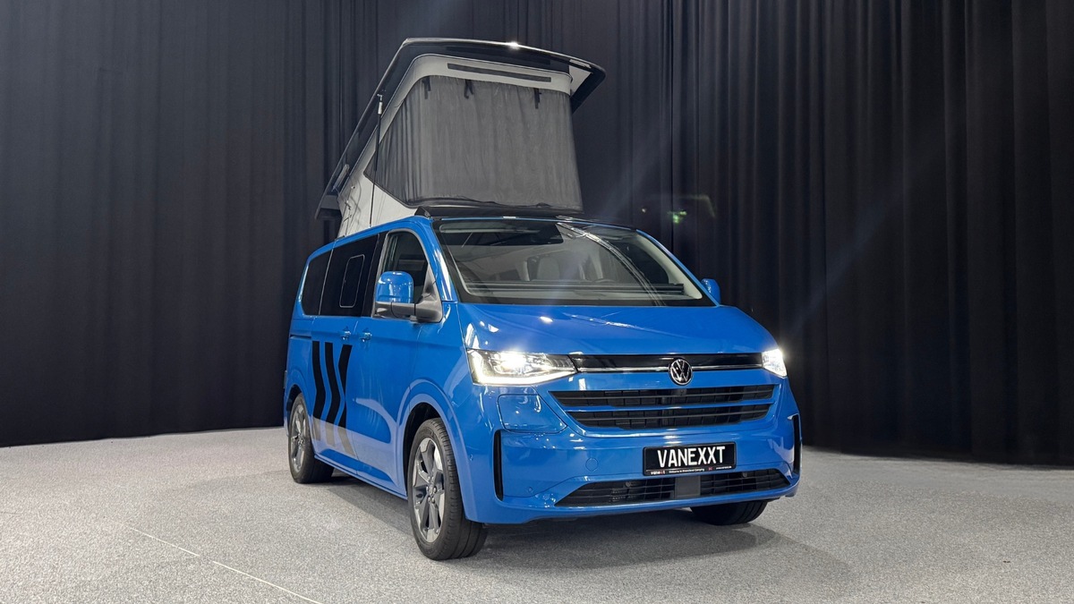 Weltneuheit auf der CMT 2025: VW New Caravelle als Campervan - vanexxt präsentiert ...